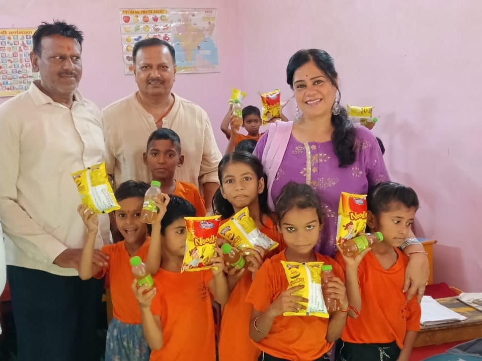 Ujjari Devi Mandir Event: Chips & Lahori Jeera for Underprivileged Kids