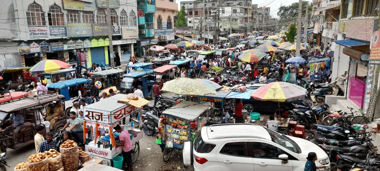 Ambulances are also getting stuck in the traffic jam in Line Bazaar.