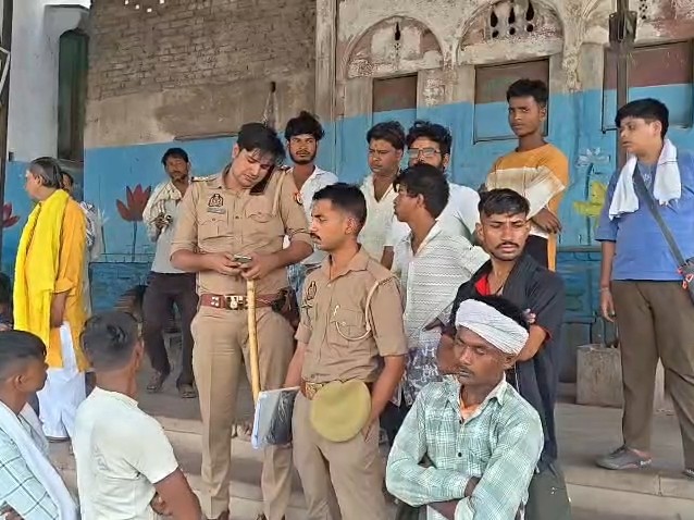 Mathura: Unknown Body Found in Yamuna River Near Vishram Ghat | Police ...