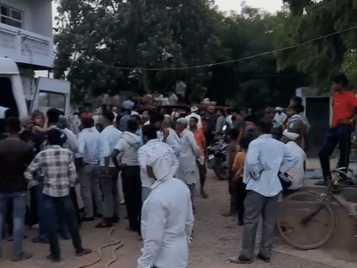 Agra Girl Dead After Poisonous Pit Rescue | Firefighter Enters With Oxygen