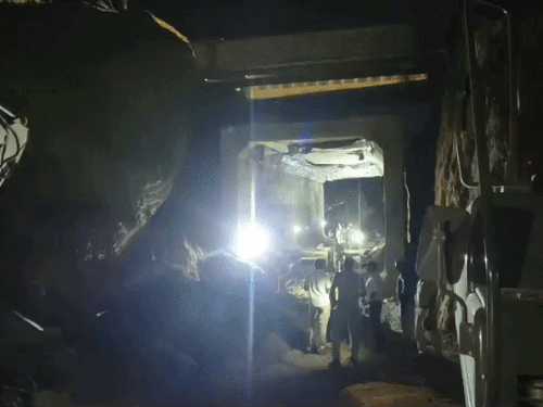 Kota Railway Underpass Soil Collapse | Two Workers Trapped