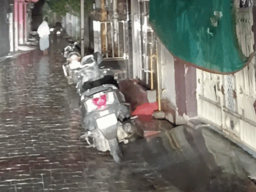 Jhansi news, jhansi weather, jhansi dm, unipoll