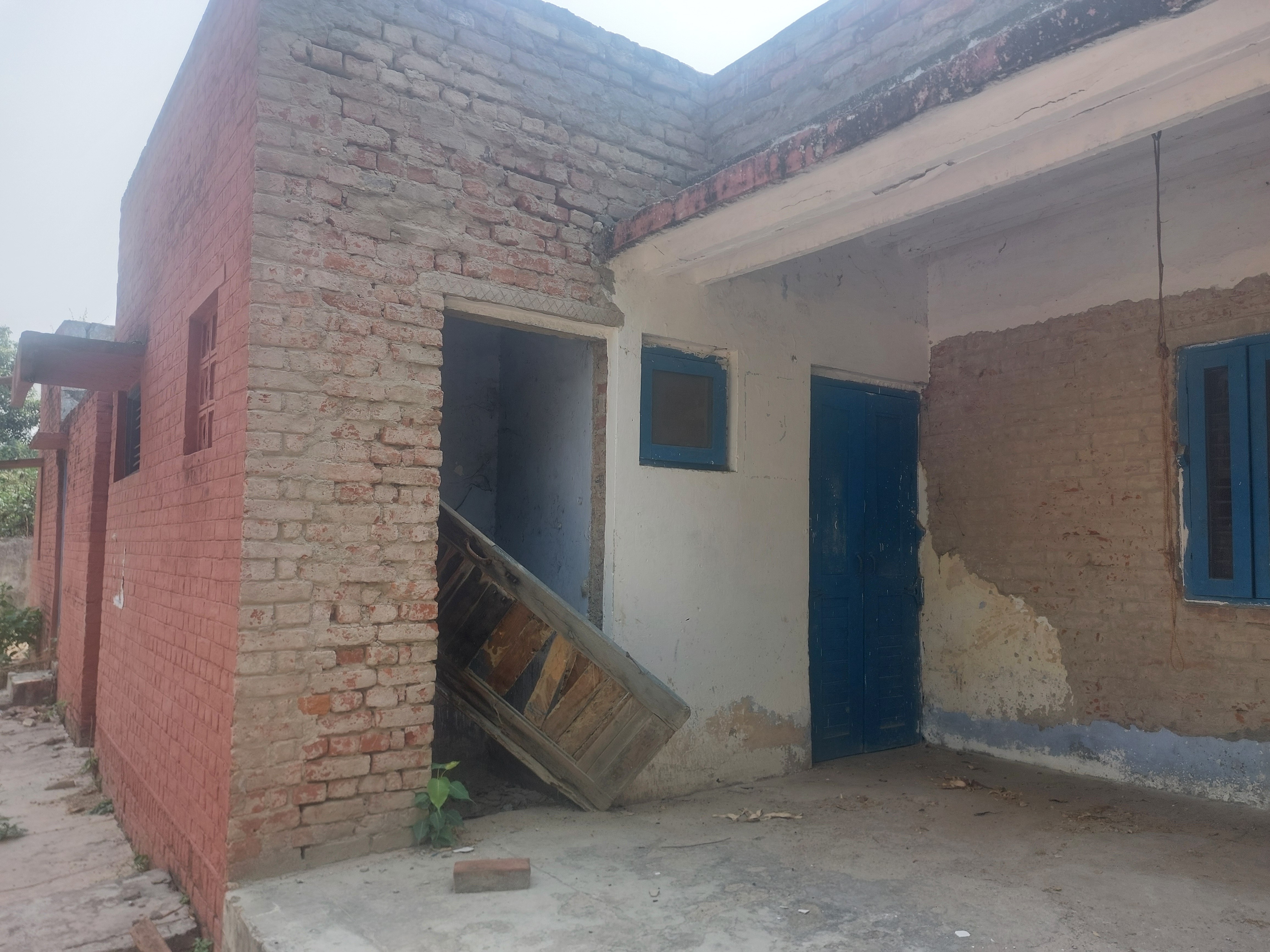 Bhatapta Health Center Ruins | Villagers Demand New Building ...