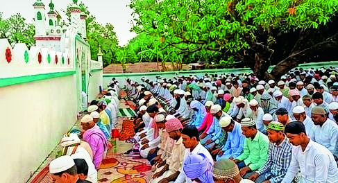 Bakrid celebrated with the message of brotherhood, crowds gathered