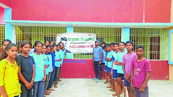 Veer Savarkar's birth anniversary celebrated at Rewasi High School