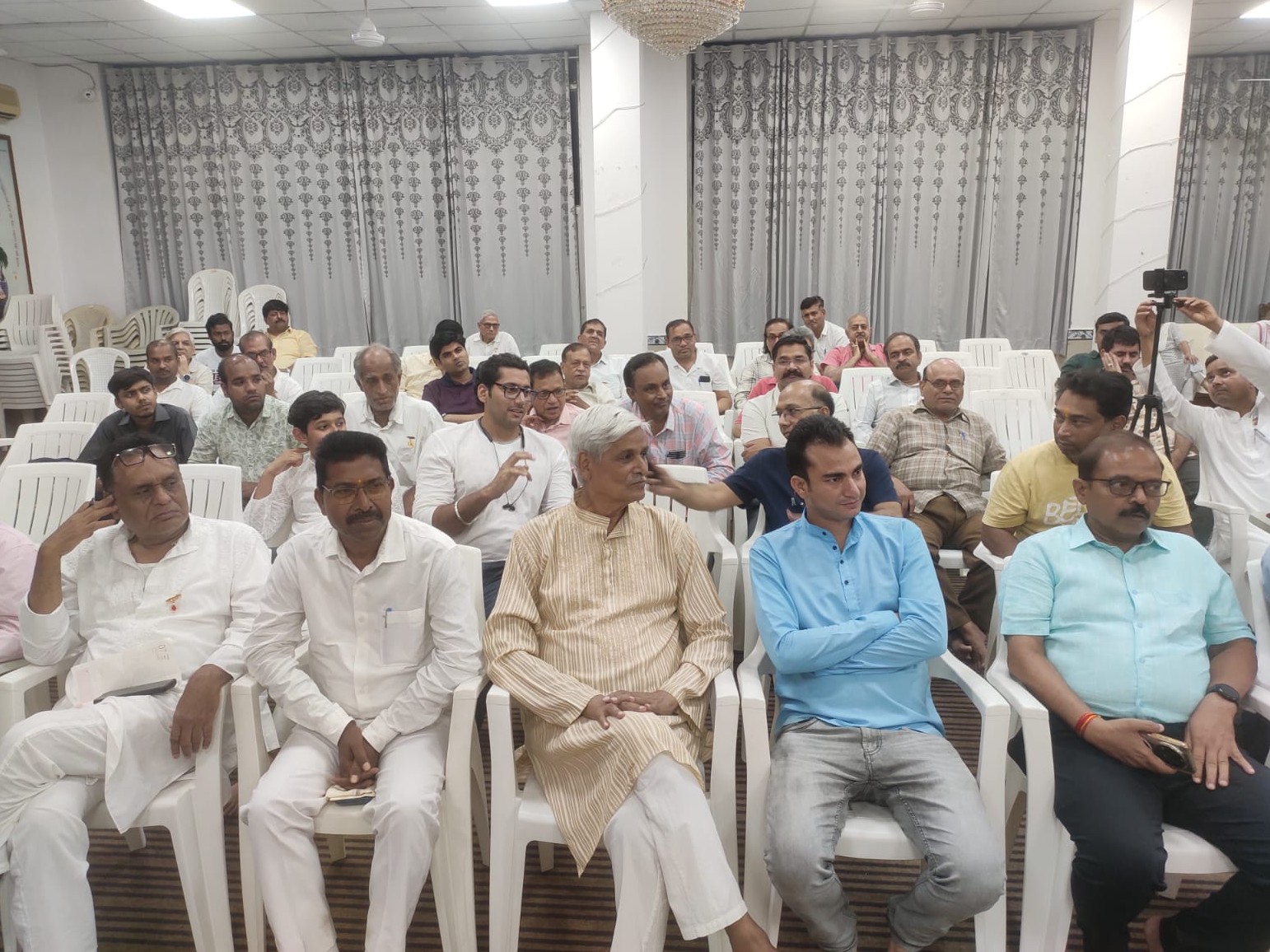 Brahmakumaris Lucknow: Digital Wellness Lecture by Dutta Rokade