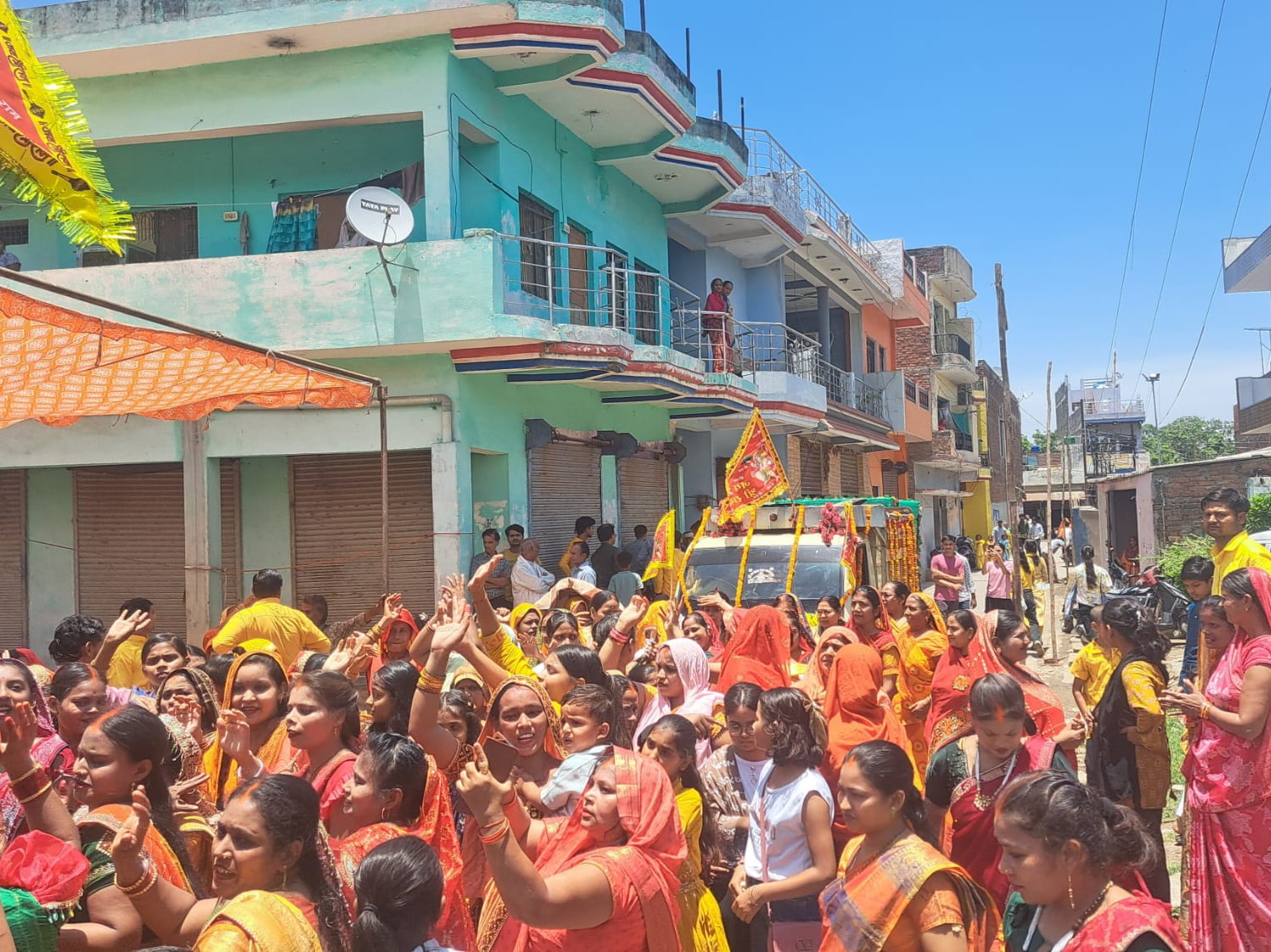 Manauri Shiv Barat: Hundreds Dance to DJ for Pran Pratishtha
