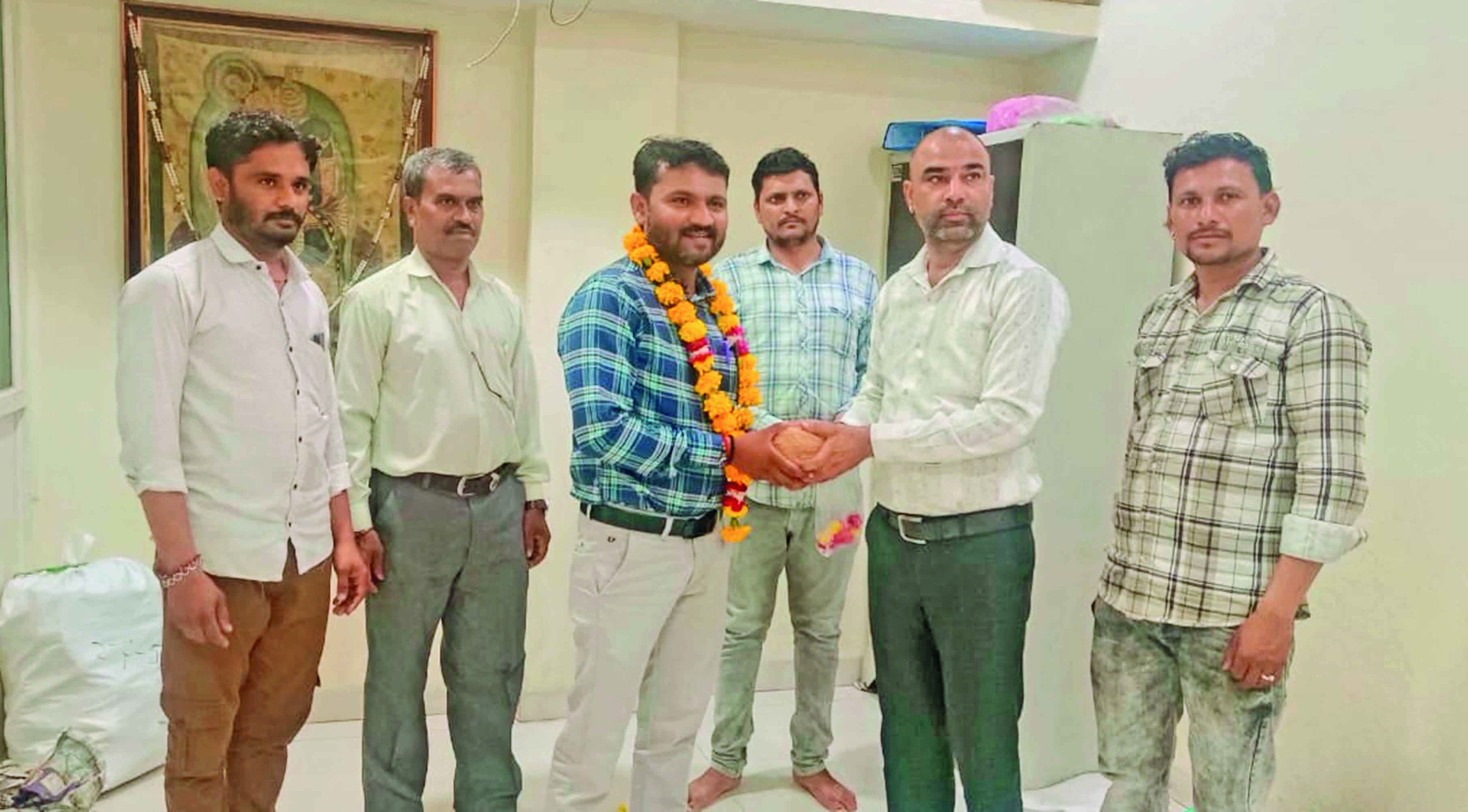 Received Rs 1.14 lakh instead of Rs 11,000 by mistake, returned