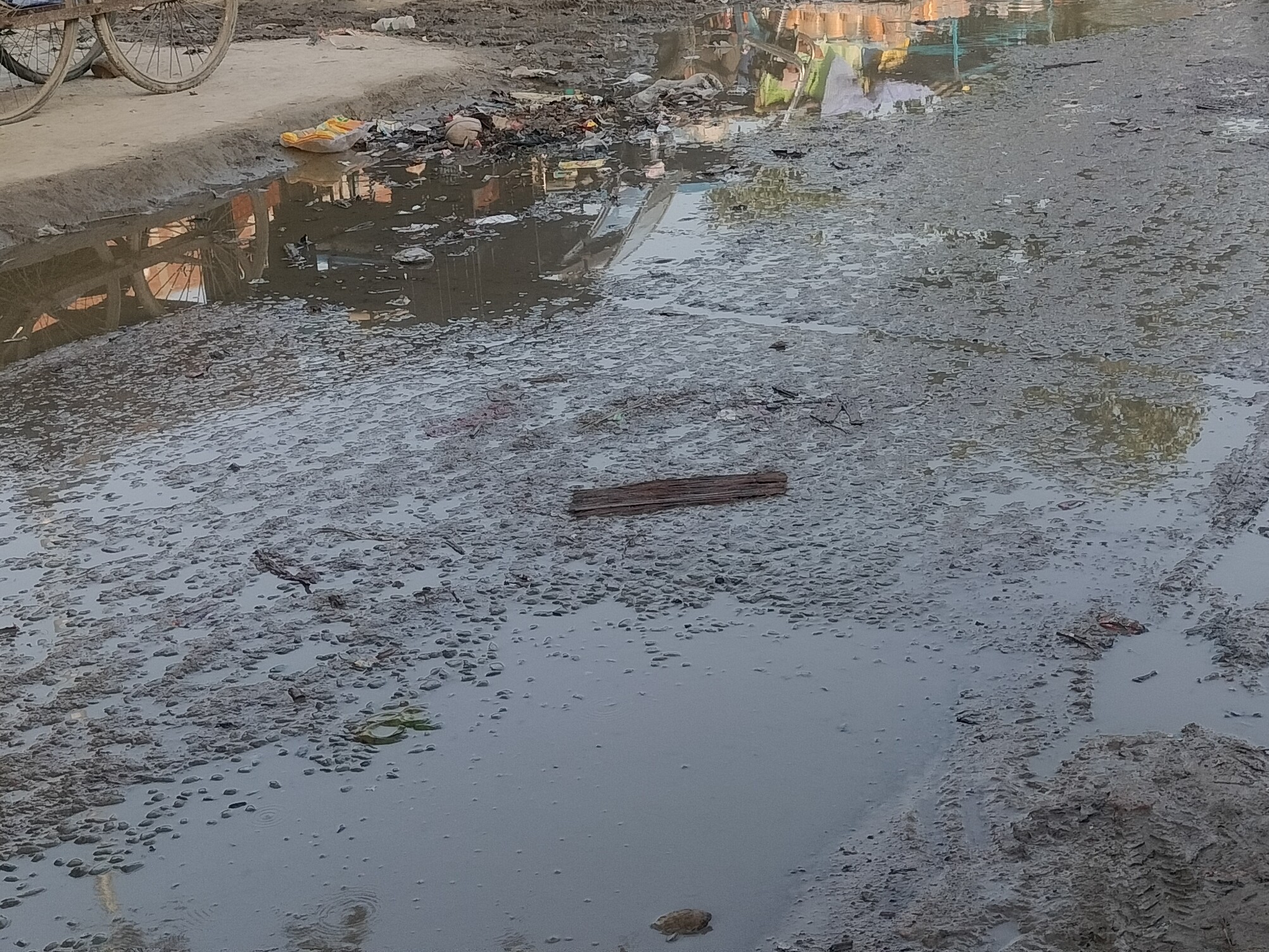 Uttar Bihar Road Badhal | Banni Chhapra Waterlogging Affects Traffic
