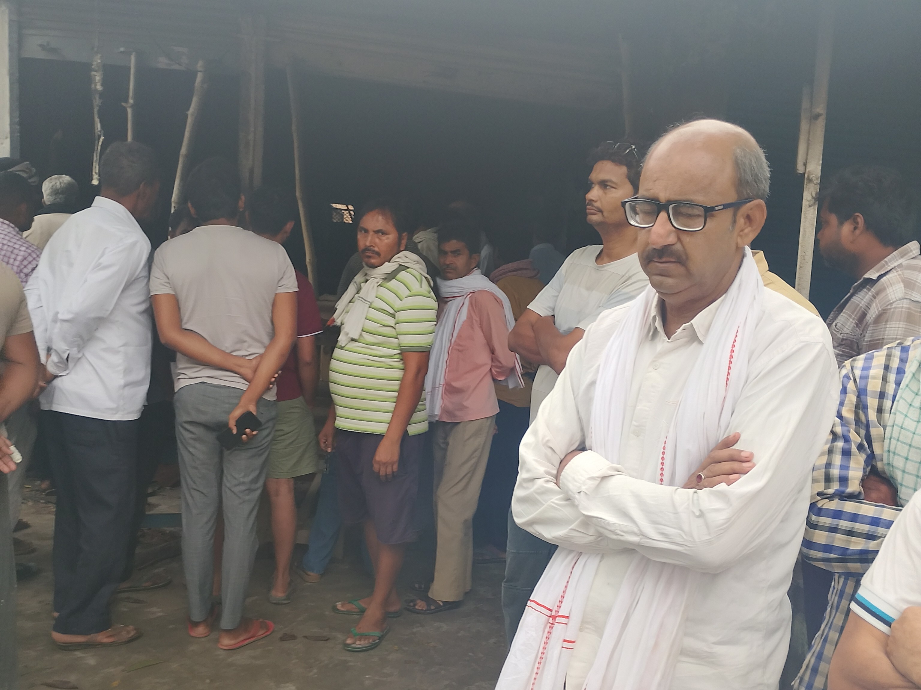 Ambedkar Nagar Shop Fire | Short Circuit Causes Lakhon Ka Nuksan