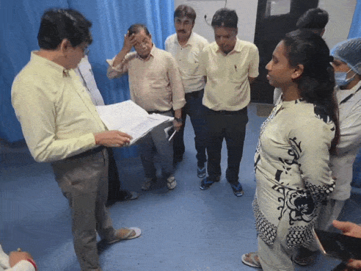 Shajapur Hospital Inspection: Doctors Absent, Expired Injections Found