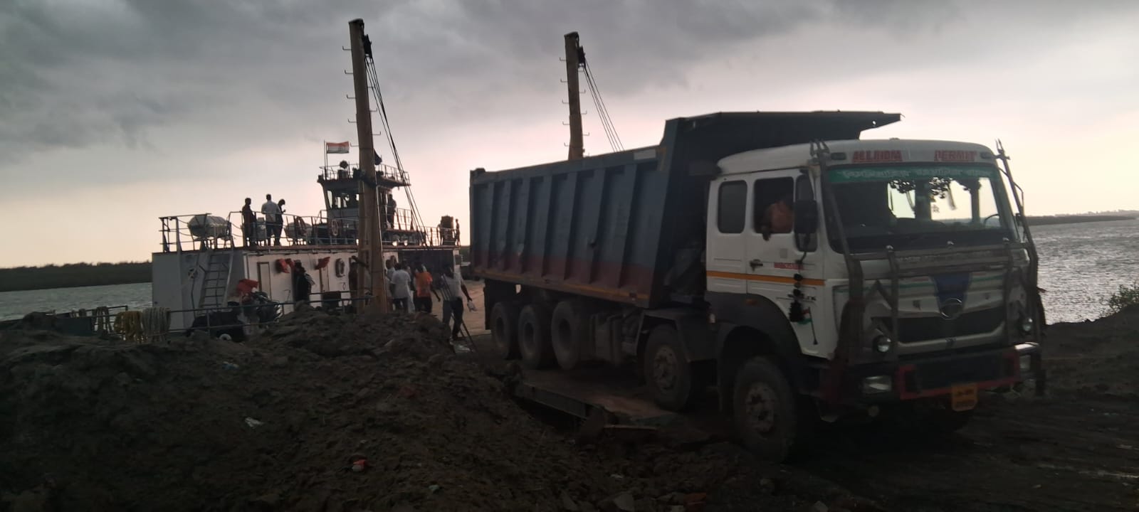 Ferry and cargo service resumes from Barari to Jahnavi Ghat amid half ...
