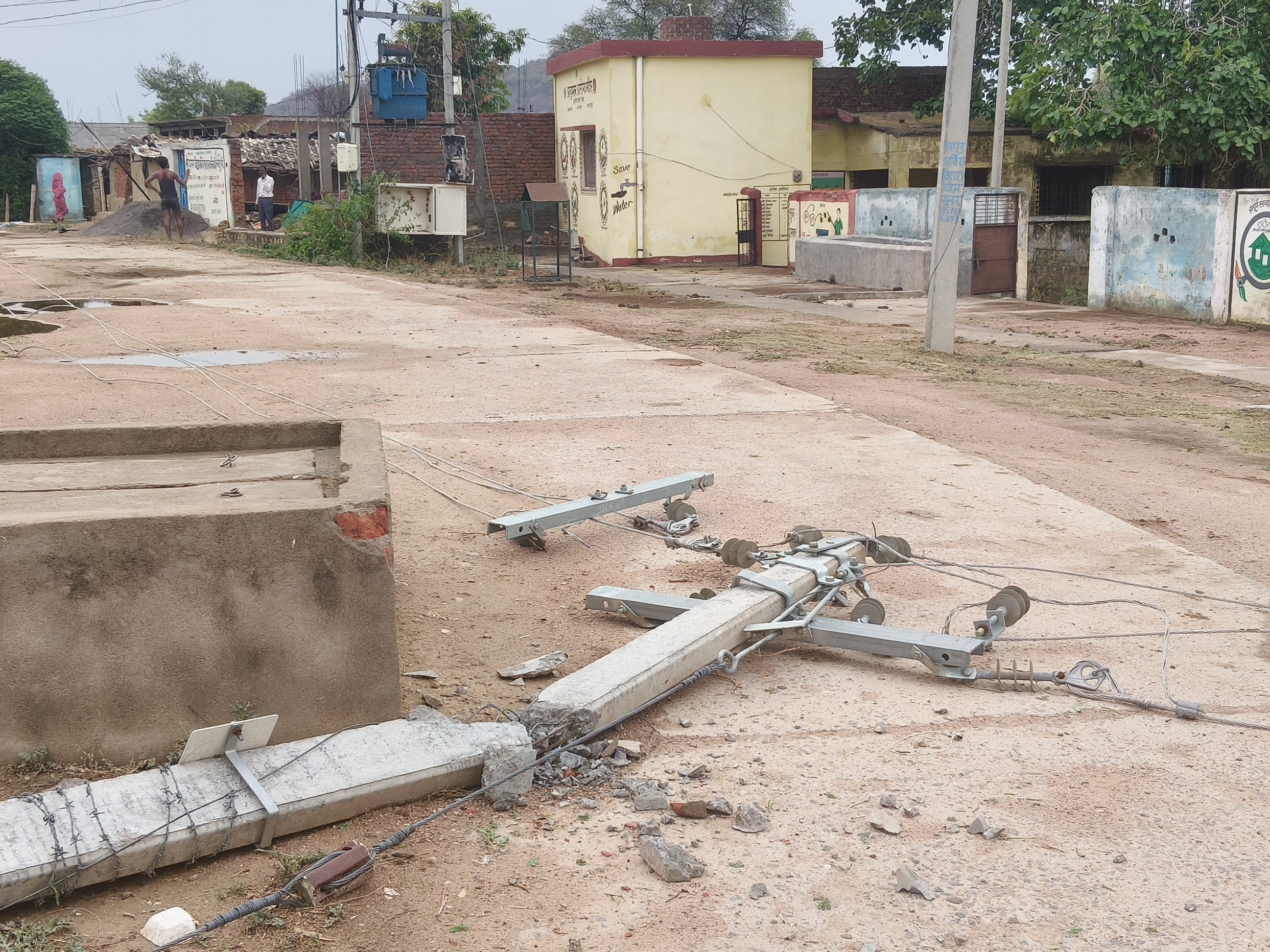 Chitrakoot Power Outage | 60 Villages Face Water Crisis, Protest Warning