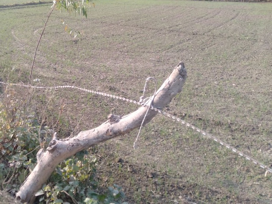 Ghatampur Farmer Death | Barbed Wire Accident in Hirni Village