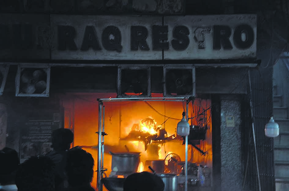 Fire at restaurant opposite Nizam Gate due to short circuit; furniture ...