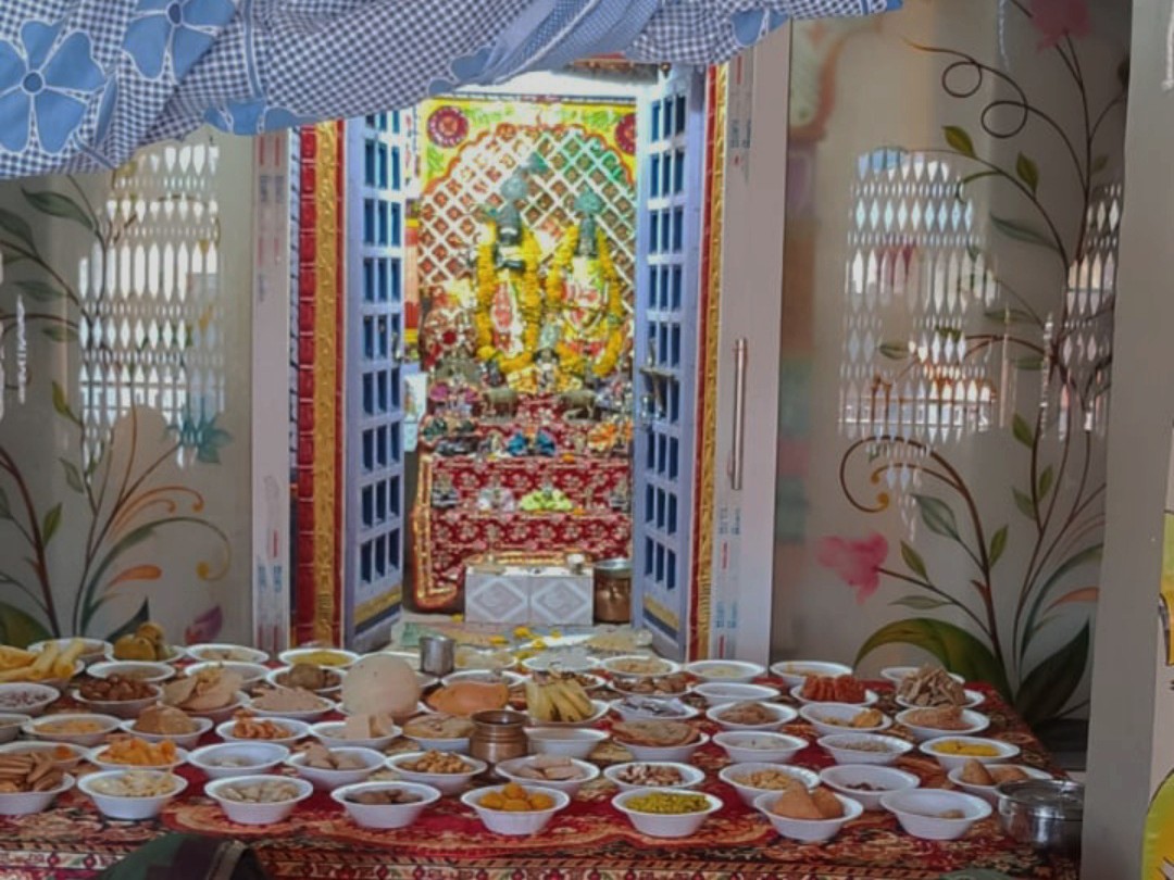 Shri Krishna Mandir Samrai Chhappan Bhog | Mahila Mandal Event Late ...