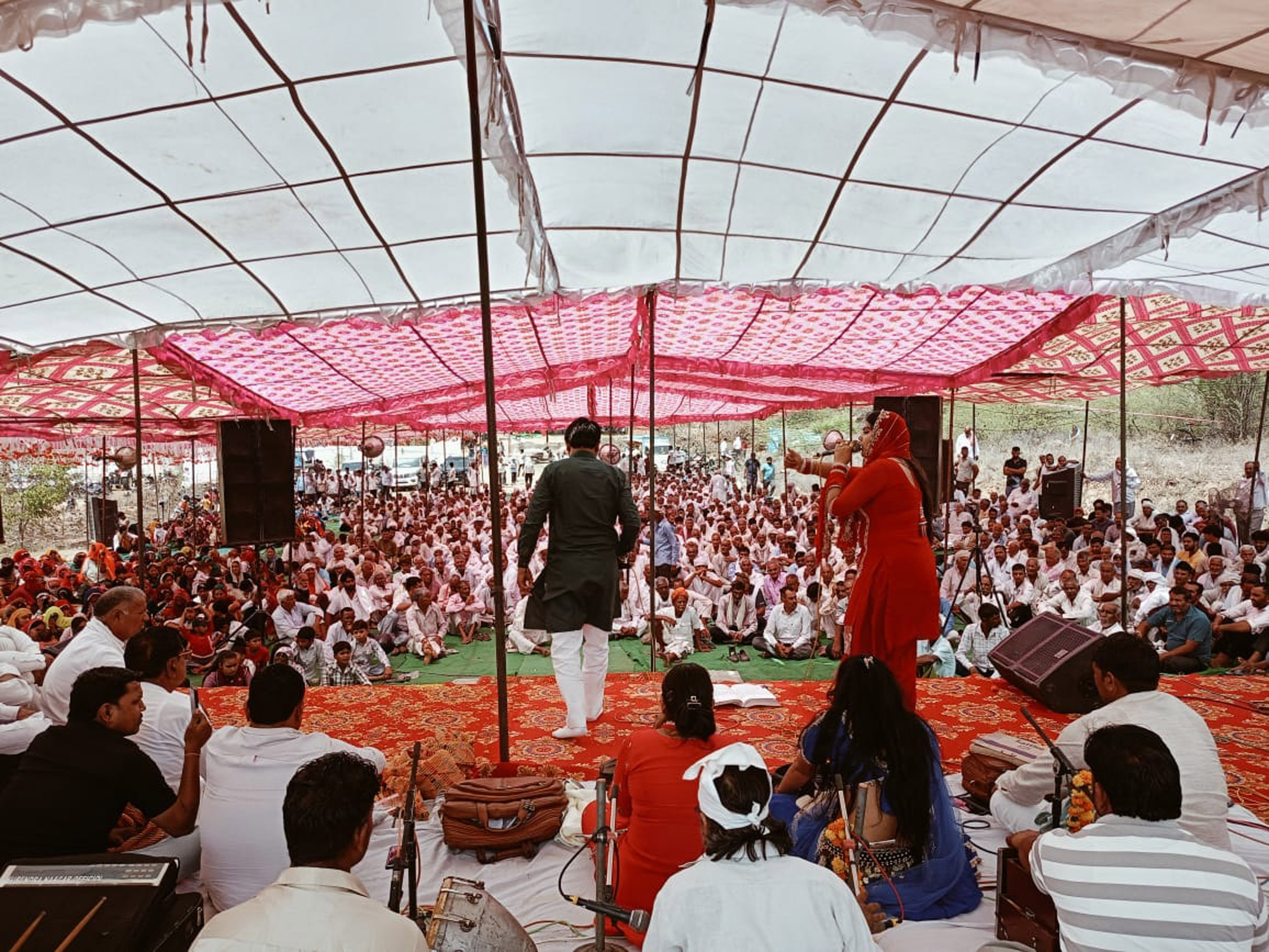 Ragini competition and Bhandara were organised.