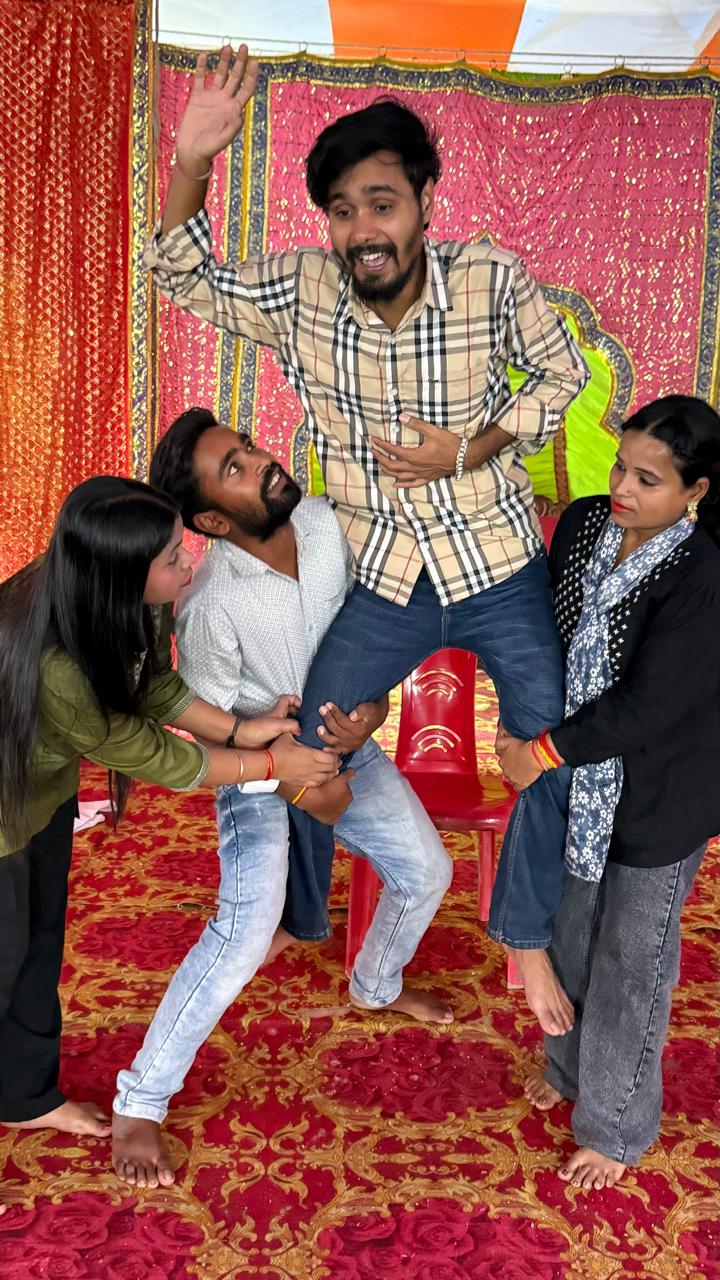 The play "Teacher's Restoration" depicted the plight of theatre workers ...
