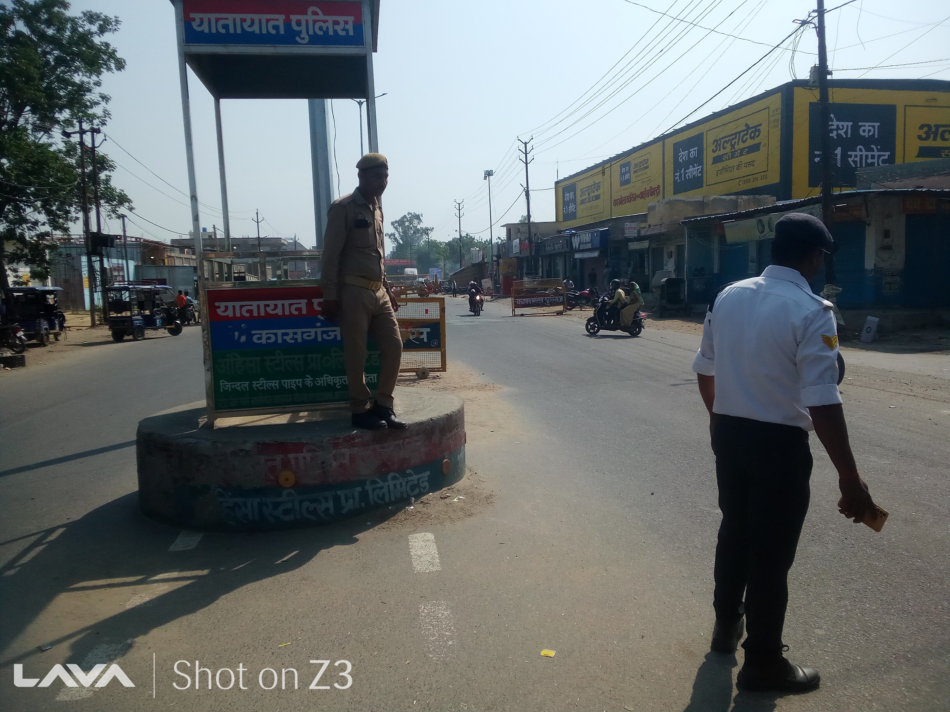 Kasganj Poonamasi Traffic | Raj Cold Store Chandi Pataak Barriers