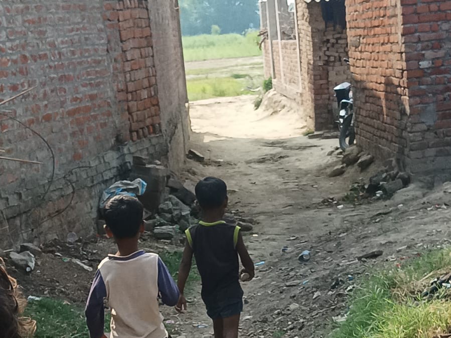 Achalpur Village Roads Bad, Sanitation Poor | Gramin Pareshani