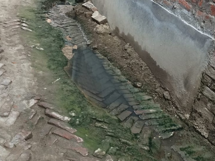 Achalpur Village Roads Bad, Sanitation Poor | Gramin Pareshani