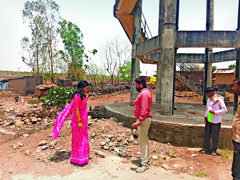 SDM inspected the works of Jal Jeevan Mission.
