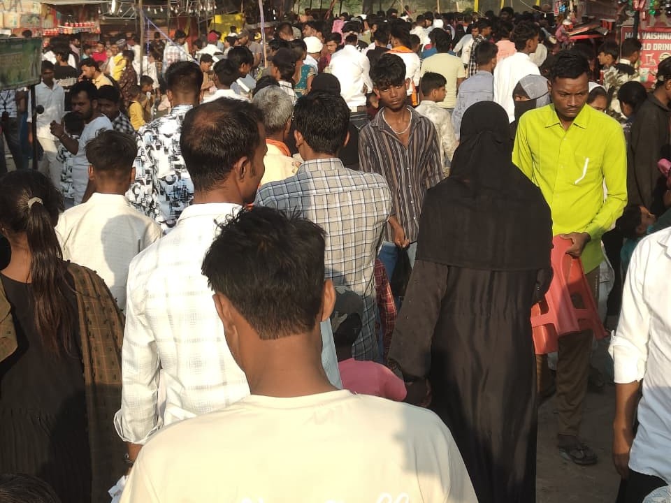 Balrampur Bakrid Fair | Peer Hanif Dargah Shopping & Fun