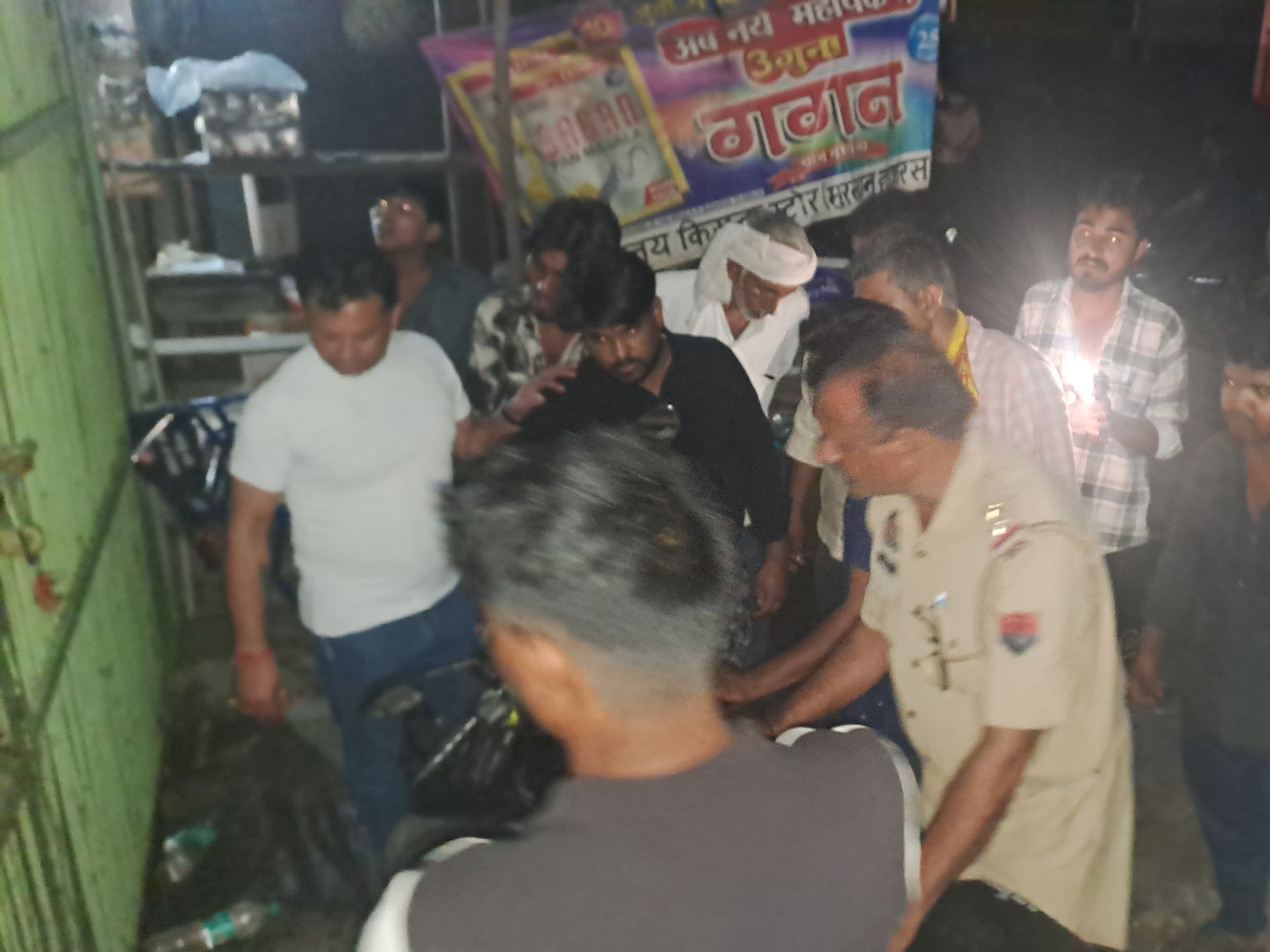 Mursan Railway Station Accident | Shopkeeper Safe, Police Catch Driver