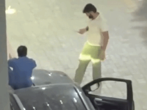 Gurugram Society Fortuner Dance | Security Guard Clash, Cars Impounded