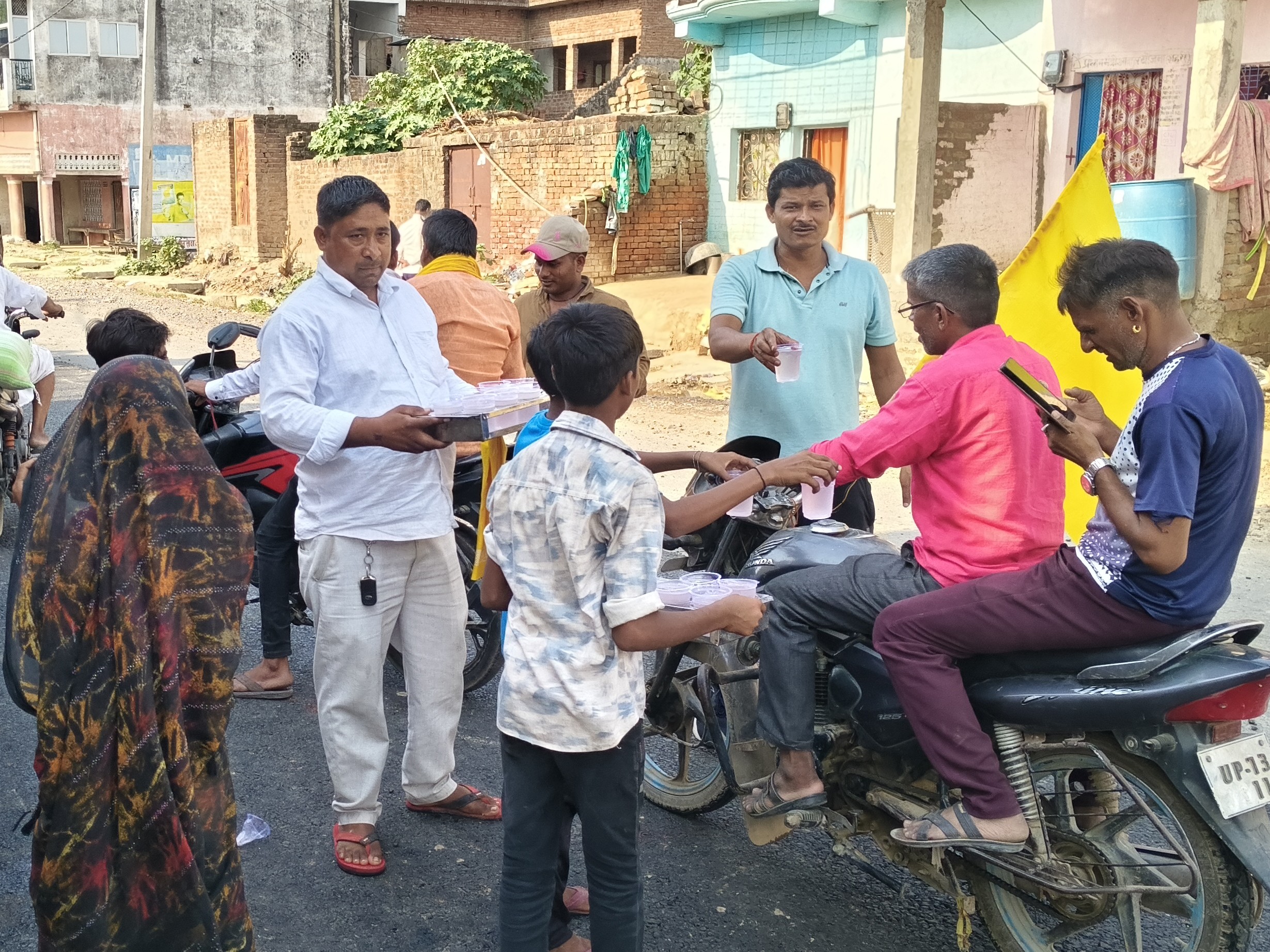Sharifabad Sharbat Distribution for Heat Relief on Ahilyabai Holkar Jayanti