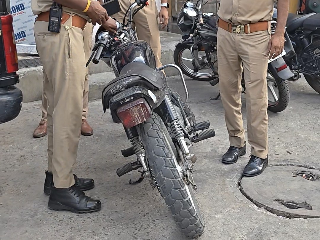 Muzffarnagar Modified Splendor Bike Challan | Loud Noise & Police Action