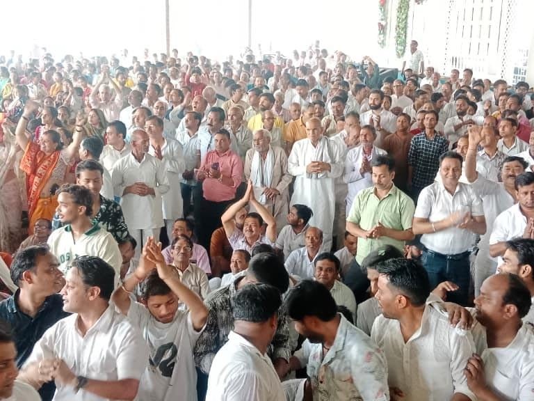 Bhind Jain Muni Vishuddh Sagars Grand Entry; Spiritual Tradition ...