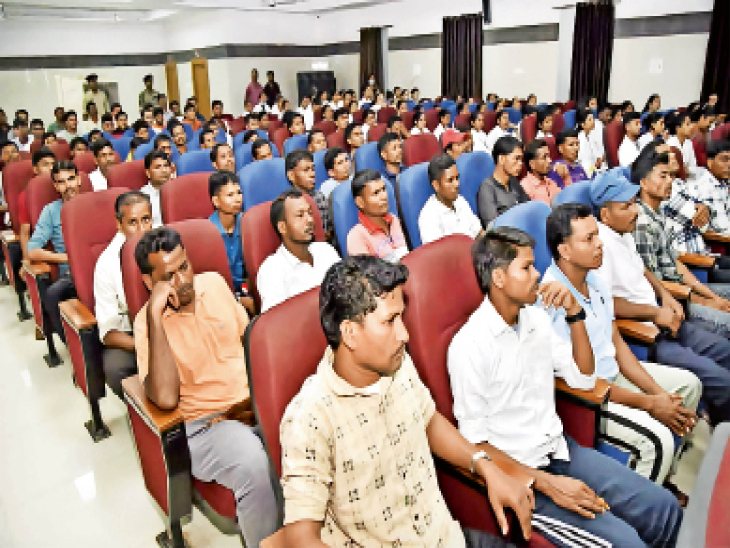 Surrendered Red fighters successfully treated at Maharani Hospital