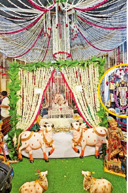 The month of Purushottam is marked by the divine play Purushottam, the ...