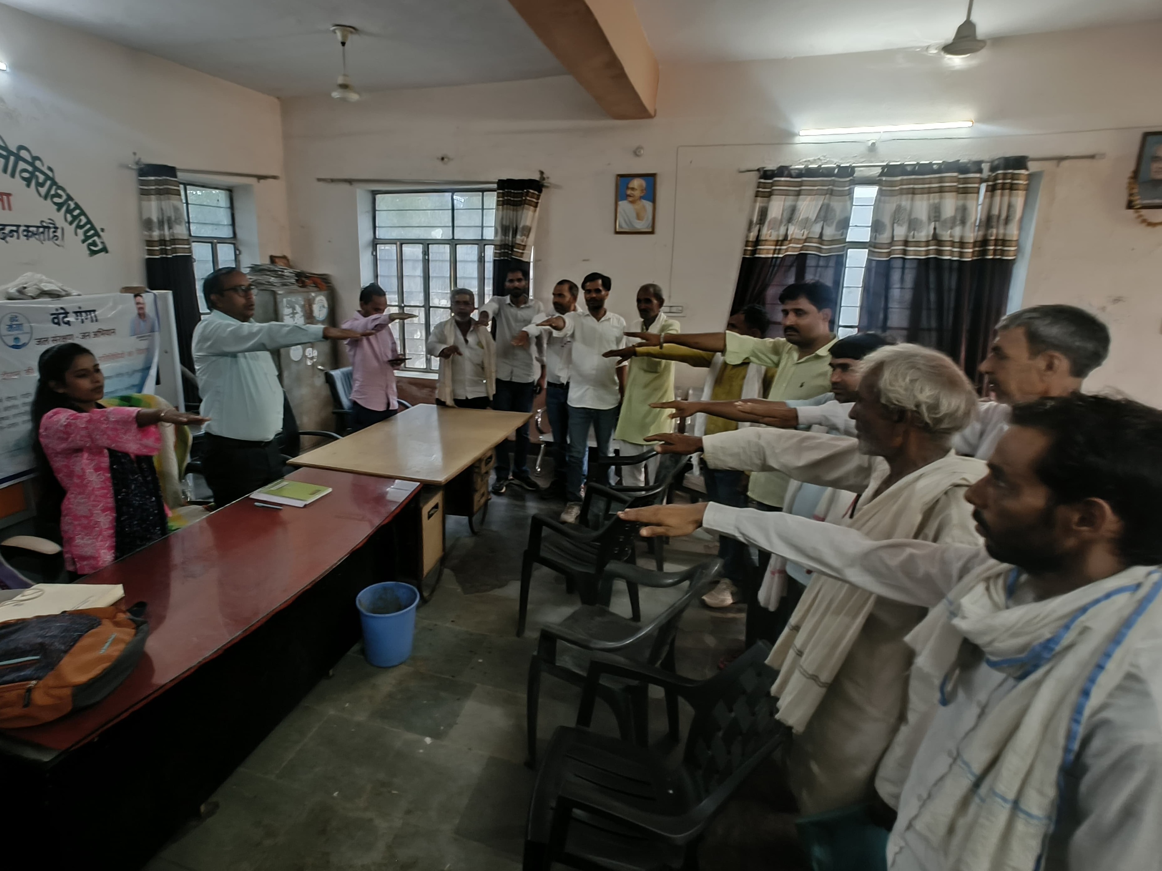 Baijupara Farmers Learn Schemes & Composting Techniques