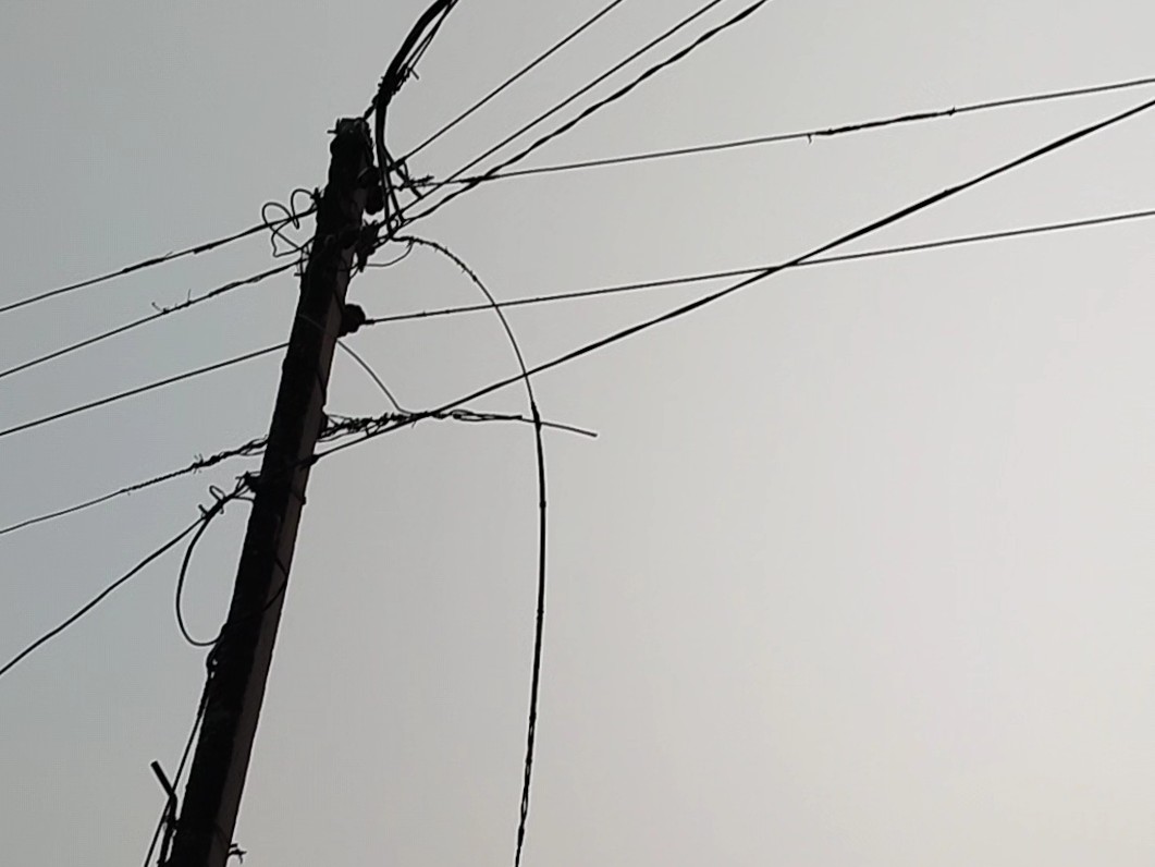 Gandhinagar Ward Jhuggi Bijli System: Constant Wire Breakdown ...