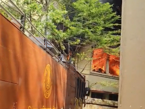PMCH Campus Fire | Microbiology Dept Flames, Staff Escape
