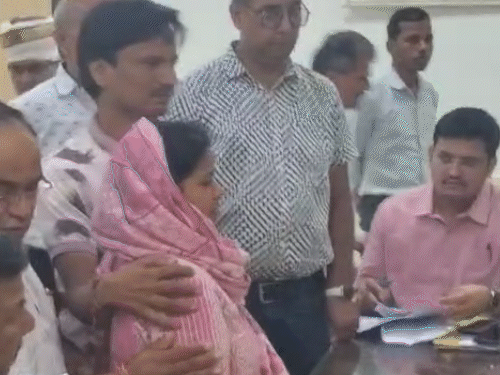 uttar Pradesh agra zipline accident 12th class student death ...