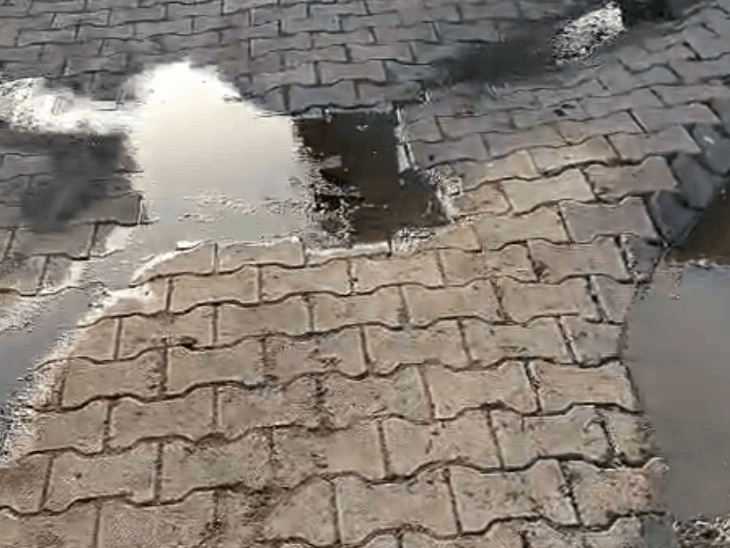 Asnavar Road Waterlogging & Mud | Locals Face Trouble
