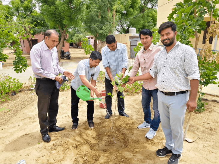 Rajasthan Farmers Learn Water Conservation & Modern Irrigation Schemes ...