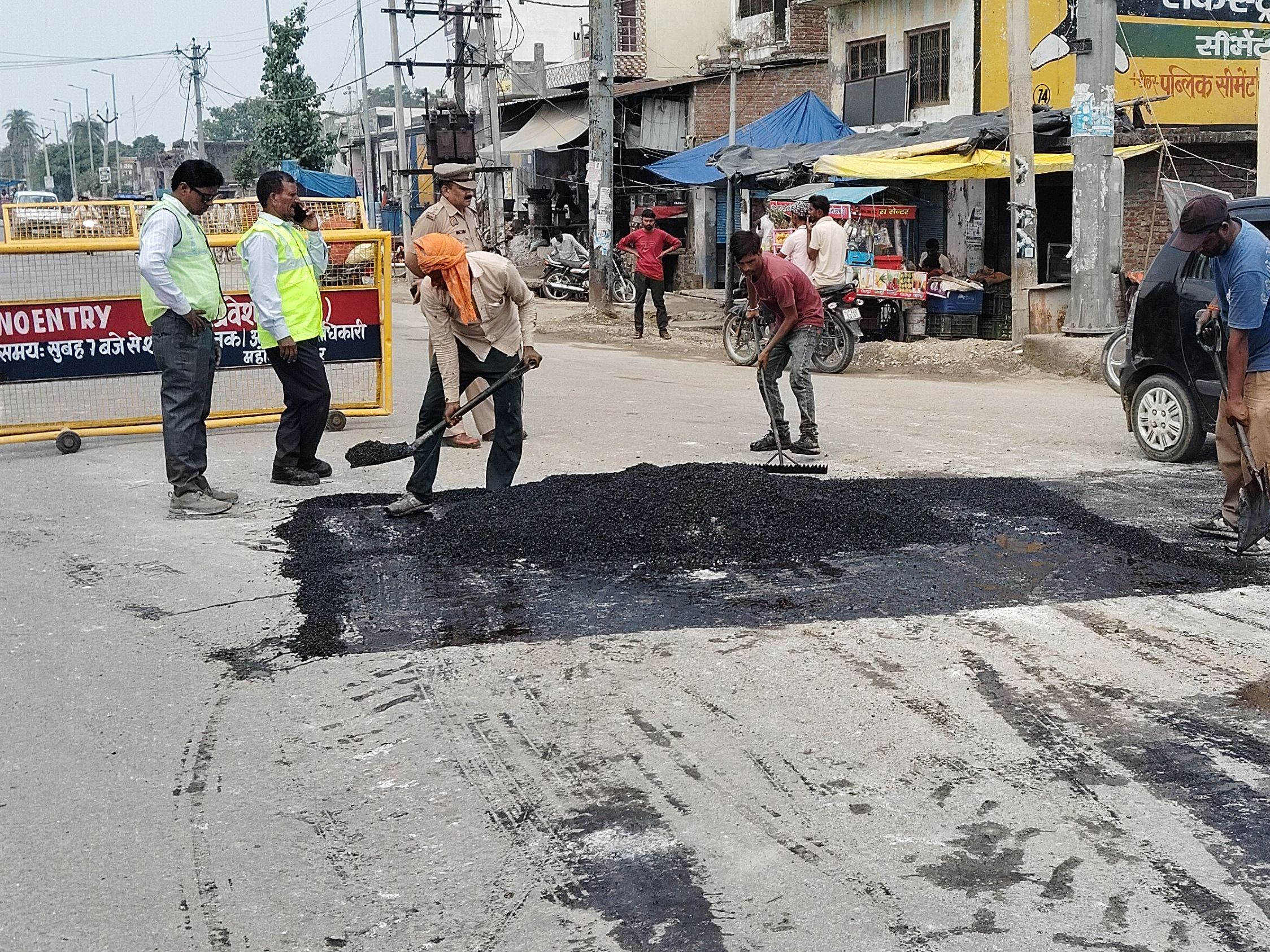 PWD Levels Rampur Dariyal Junction Potholes Ahead of CM Yogis Visit