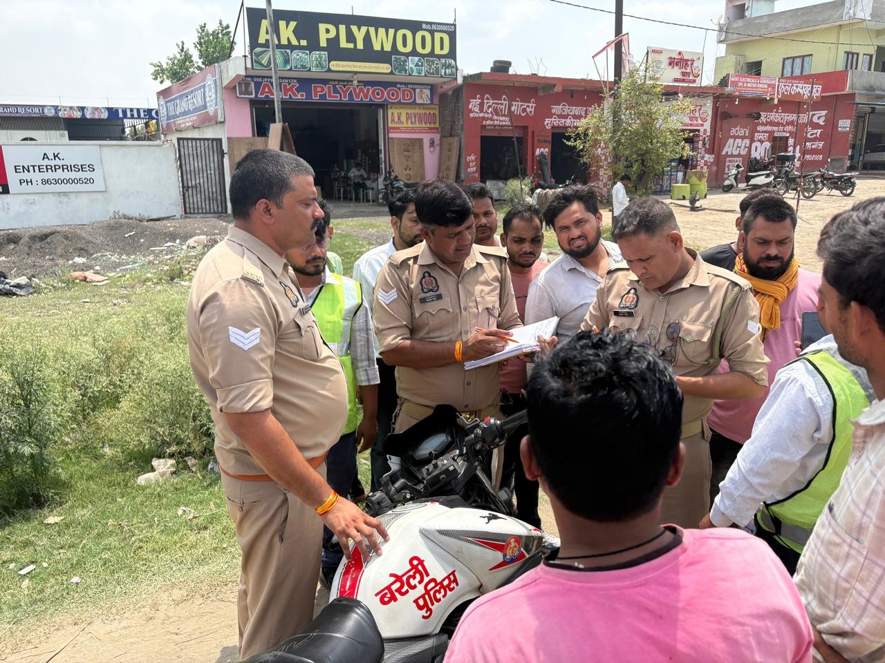 Bareilly Accident: Cyclist Lalaram Diwakar Dies After Bike Collision