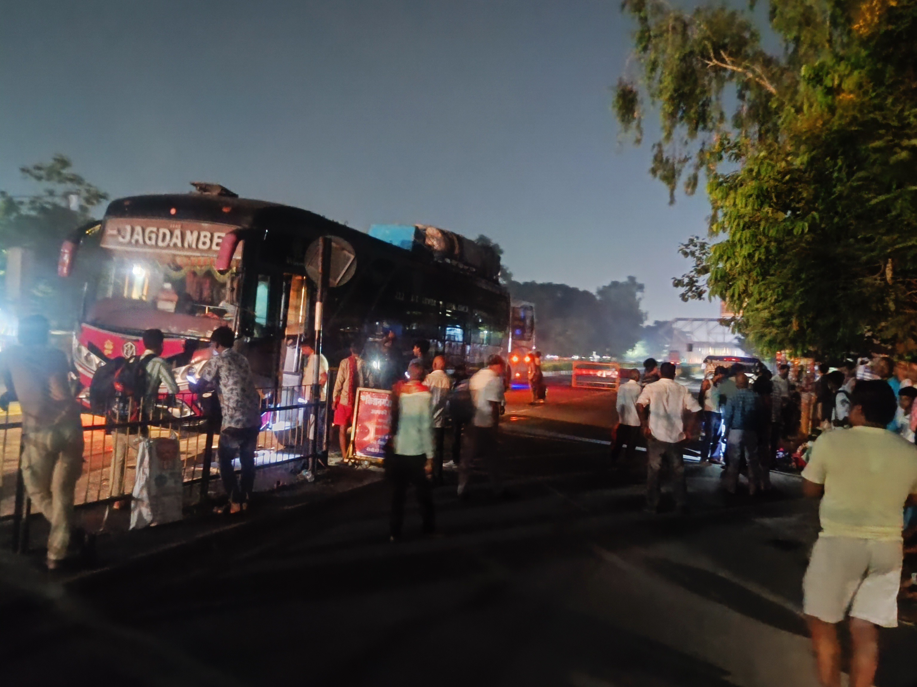 Kishanganj Bus Fire | Short Circuit Sparks Panic; Passengers Flee
