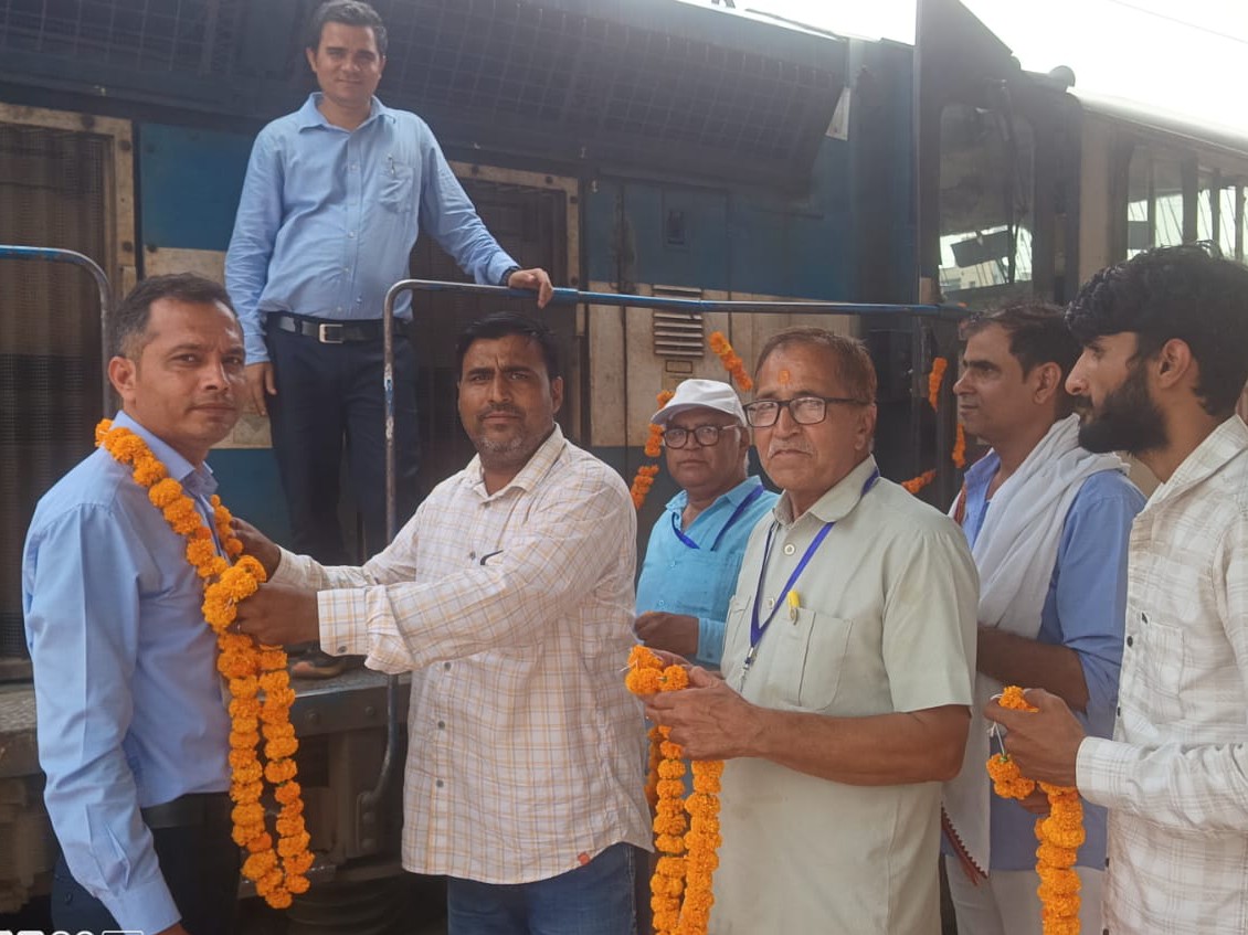 Delhi-Reengus New Rail Service Launch | Loco Pilot Welcome