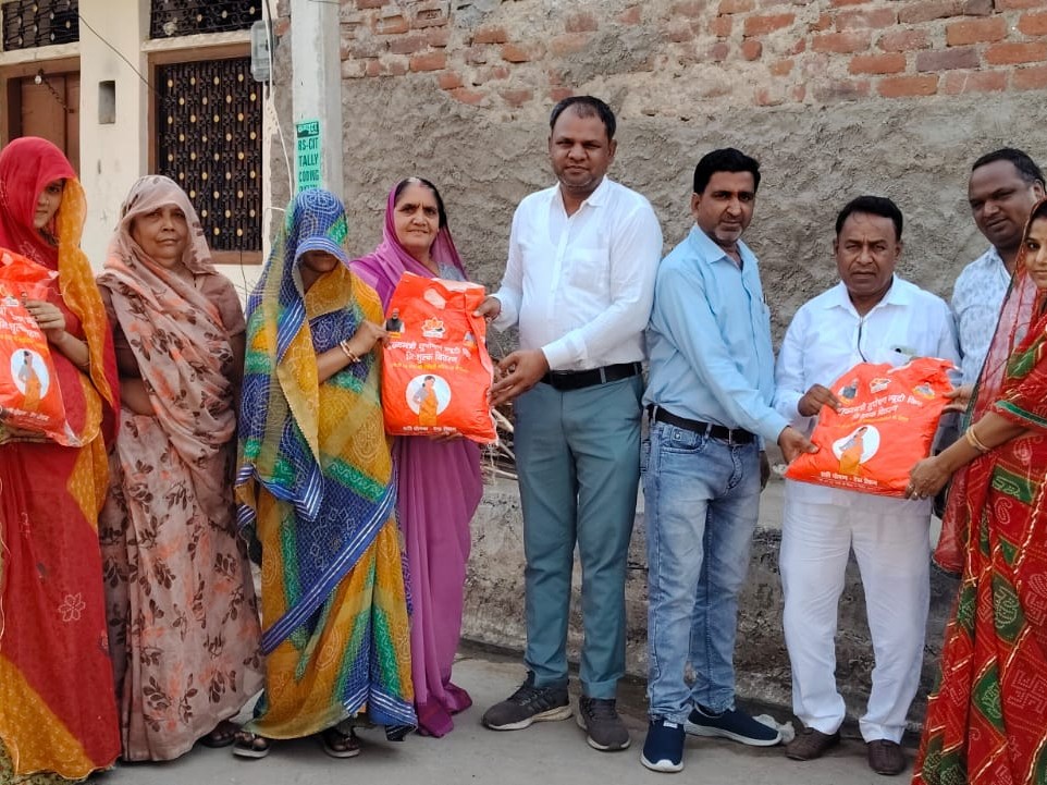 Akola Suposhan Yojana: Nutri-Kits Distributed at Anganwadi
