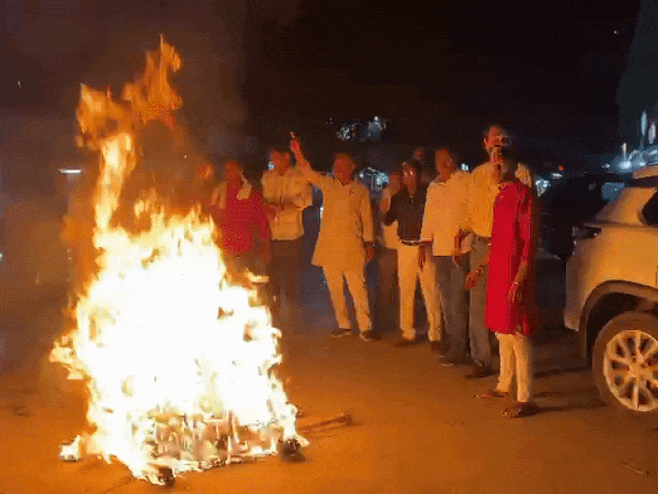 MP Congress Protest | CM Effigy Burning Over Jitu Patwari Statement