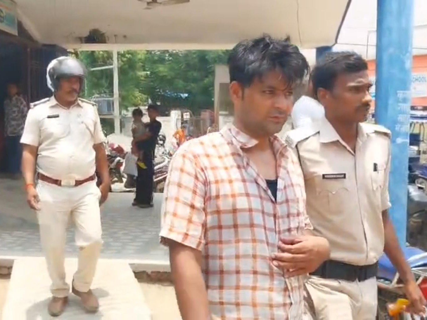 Latest Siwan News (सीवान न्यूज़): पढ़ें 1 जून के ताज़ा समाचार दैनिक ...
