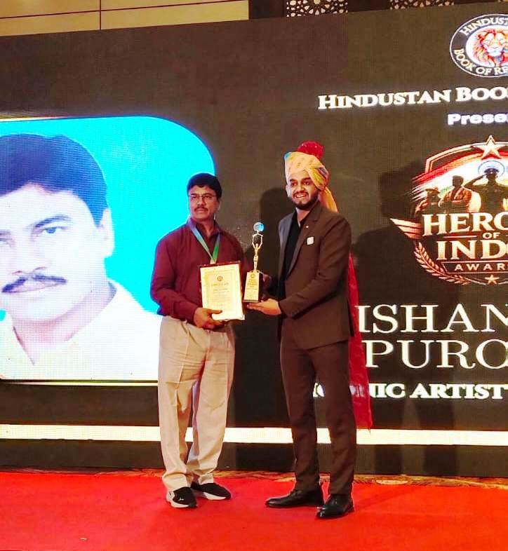 Bikaner Krishna Purohit Sets World Record Smallest Pagdi on Needle