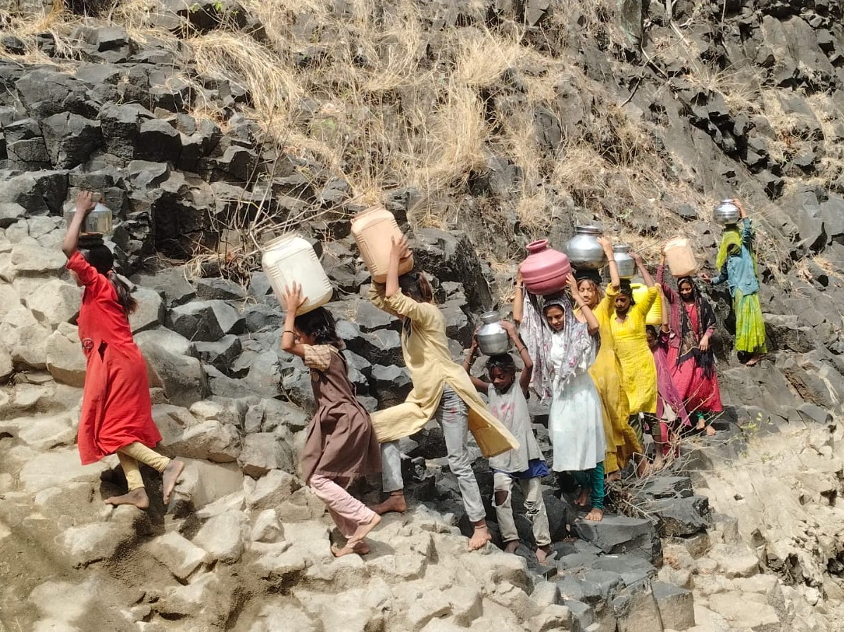 Burhanpur Water Crisis | Tribal Villages Face Woes; Sarpanch, SDO Dispute