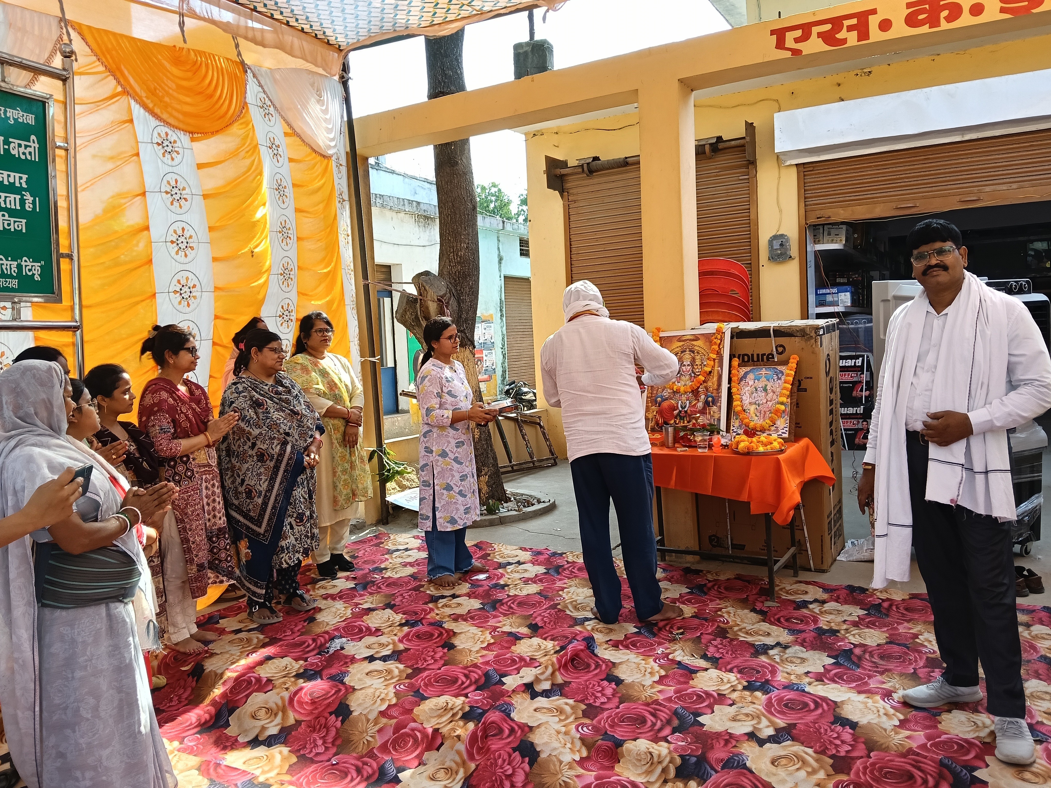 Munderva Bhandara: Prasad & Sharbat Distribution on Jyeshth Tuesday
